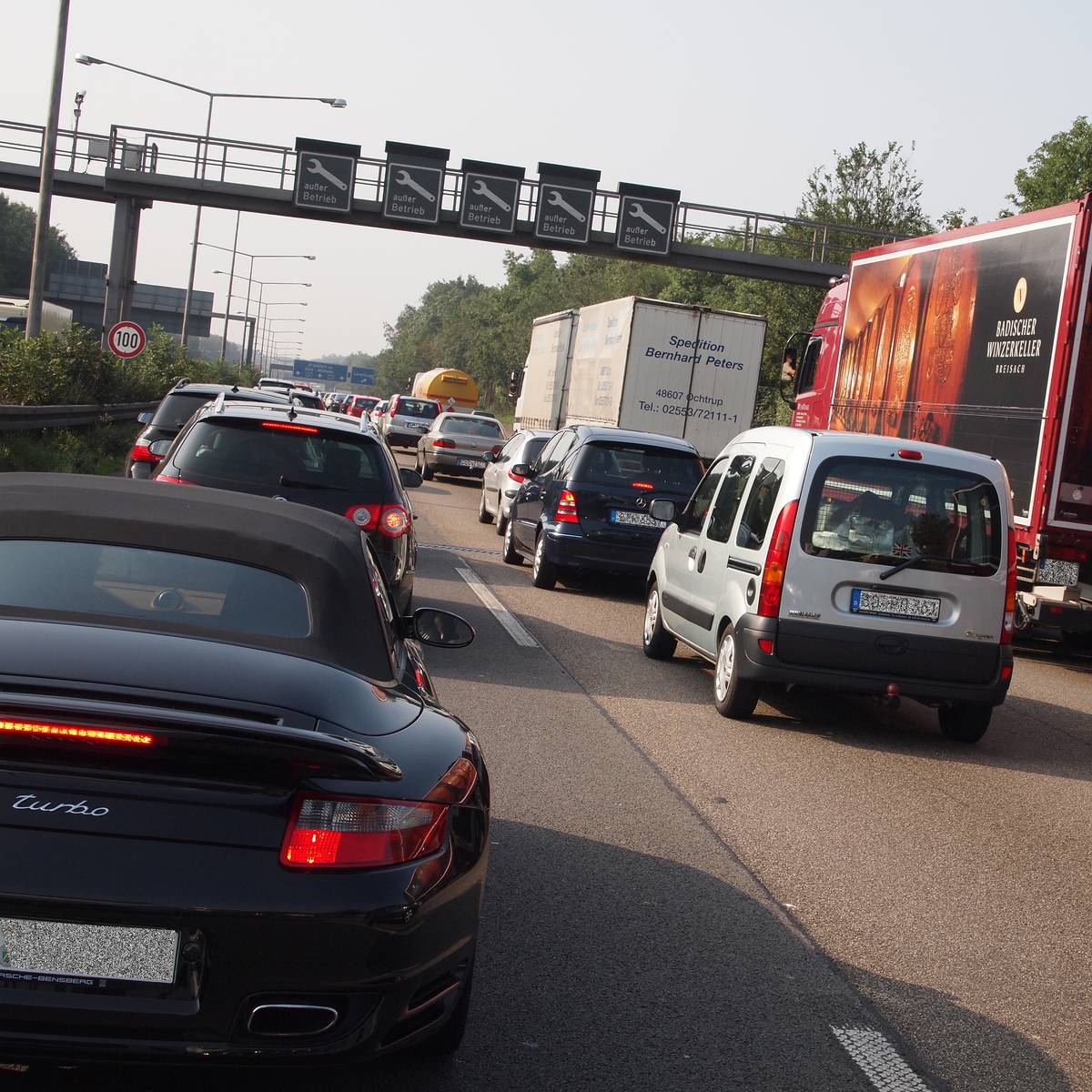 Stau Nach Unfall Auf Der A1 Bei Unna Antenne Unna Stau Nach Unfall Auf Der A1 Bei Unna Antenne Unna
